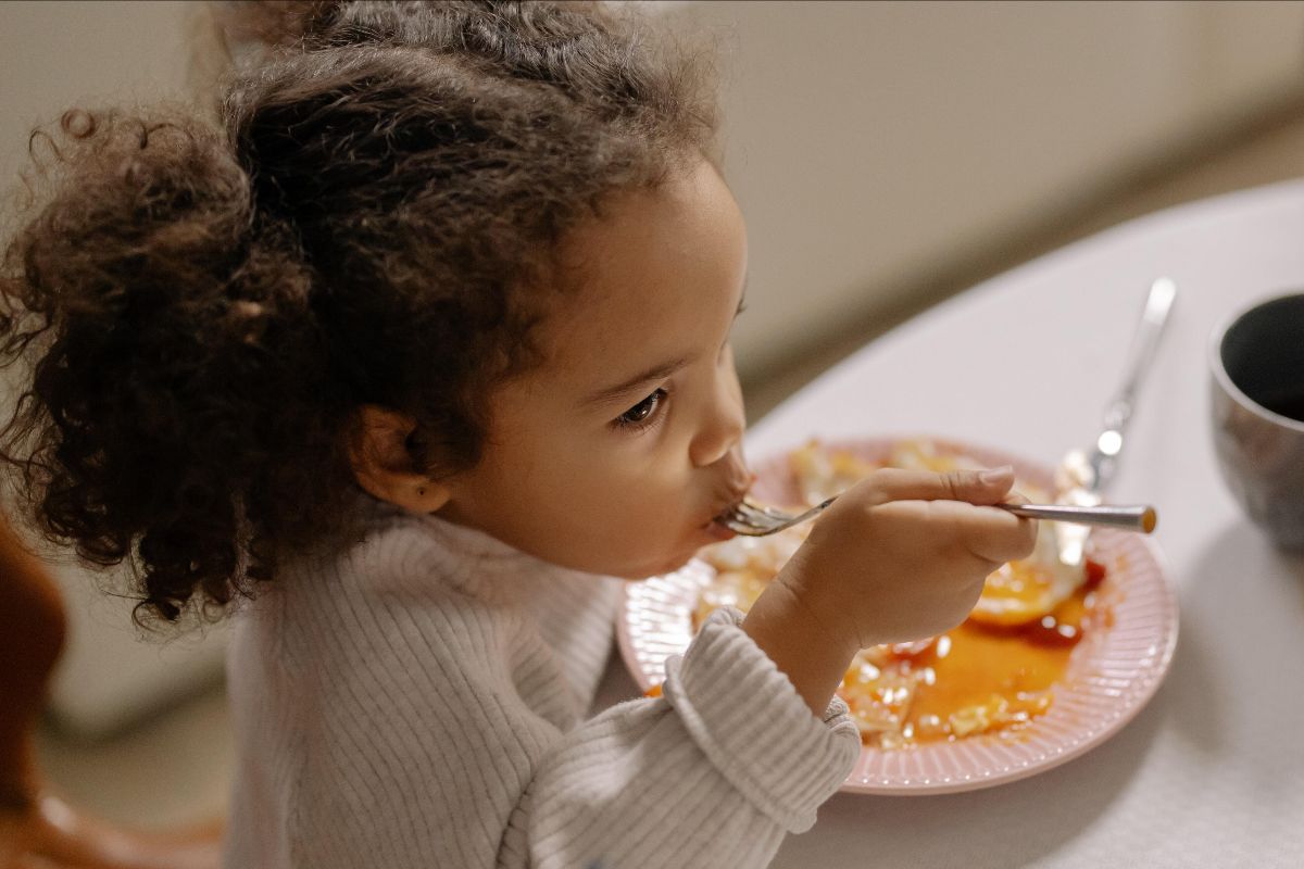 Tips For Dining Out With Kids - British American Household Staffing
